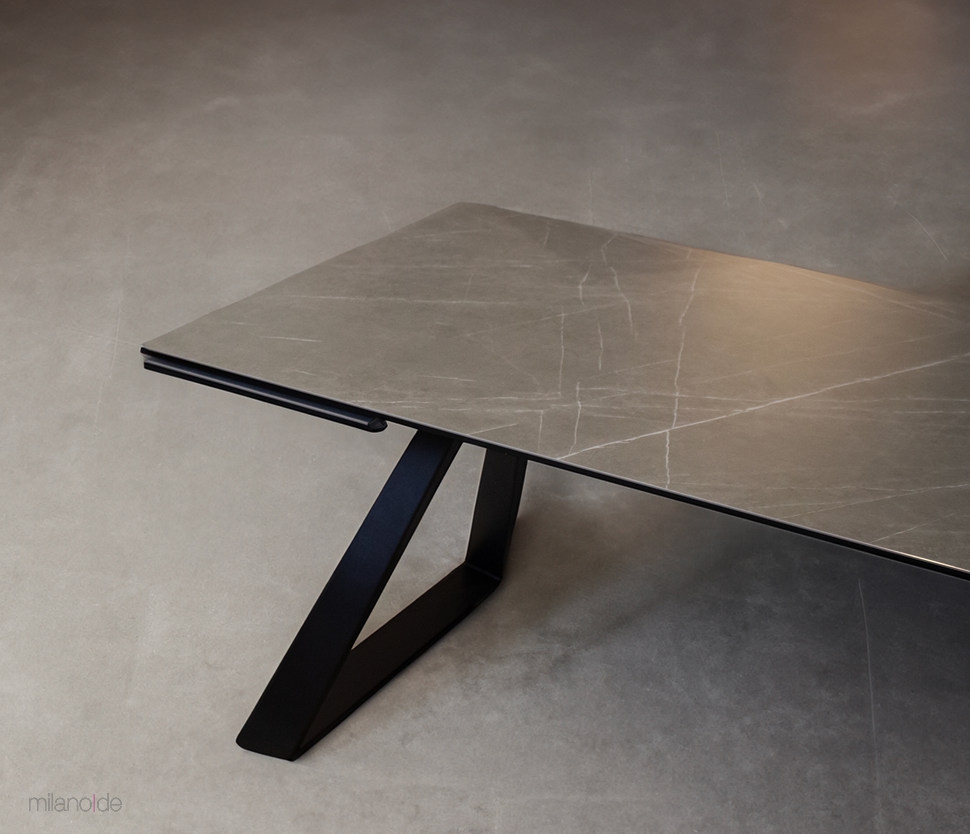 Davide table - milanode